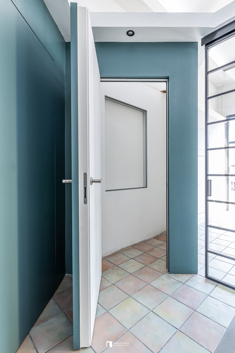 Porte battante double-invisible | Portesinvisibles.fr